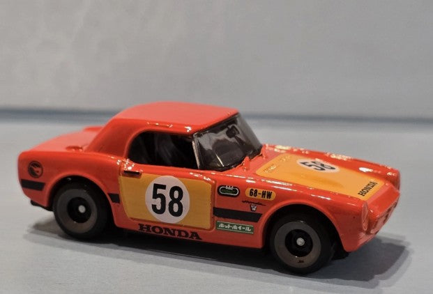 Hot Wheels 2025 #212/250 Honda S800 Racing, TREASURE HUNT, NEW/LOOSE, – Ignition Diecast
